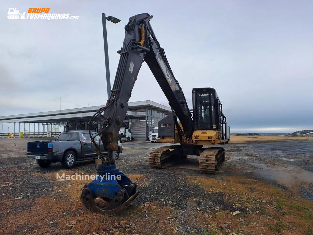 Caterpillar 320 D FM bager guseničar
