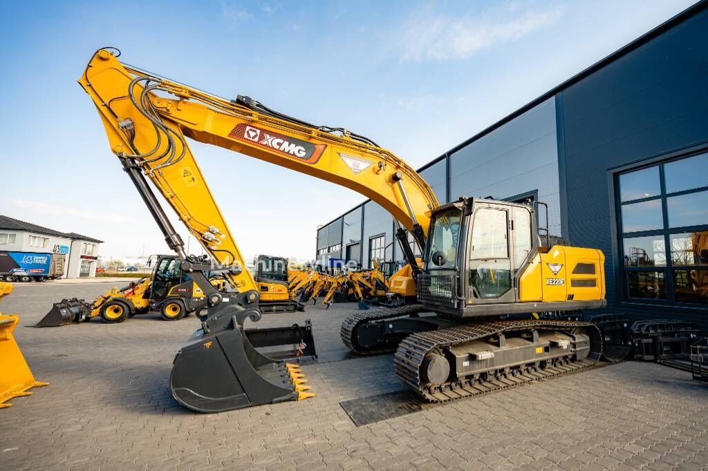 Novi XCMG XE220E bager guseničar