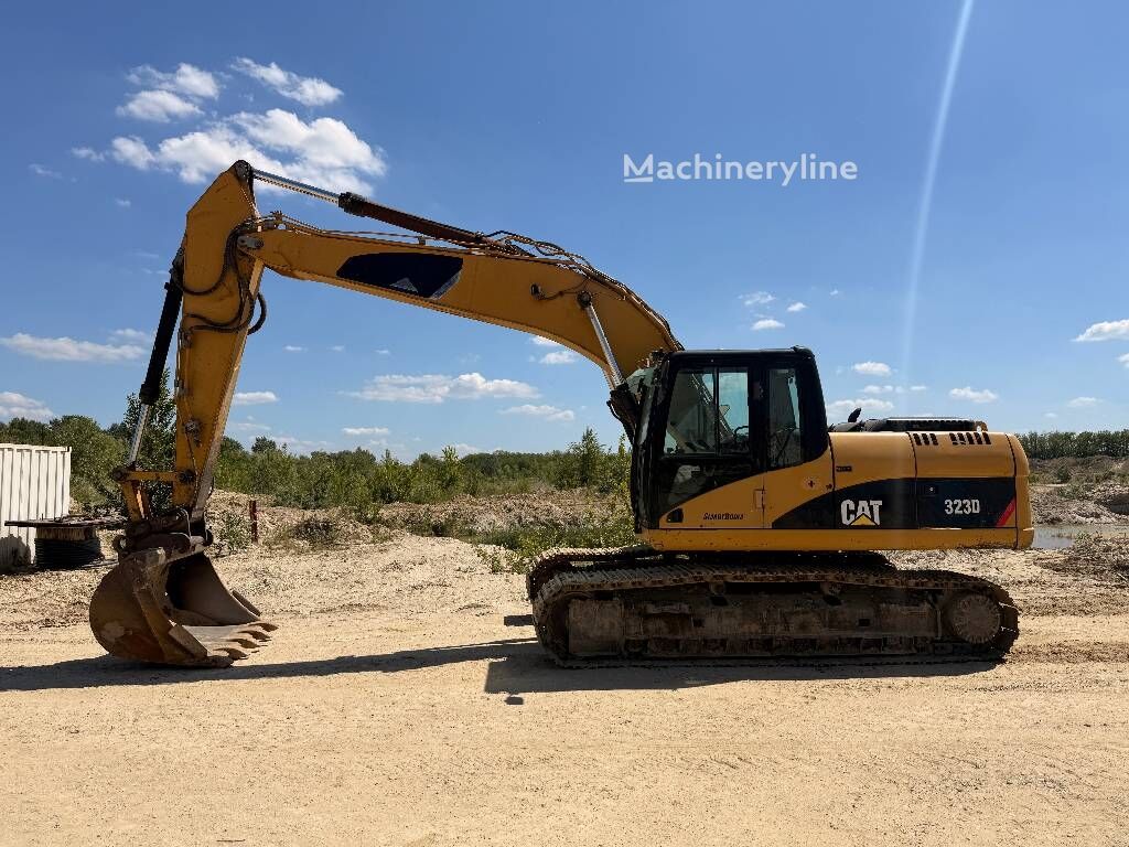 Caterpillar 323 D bager guseničar