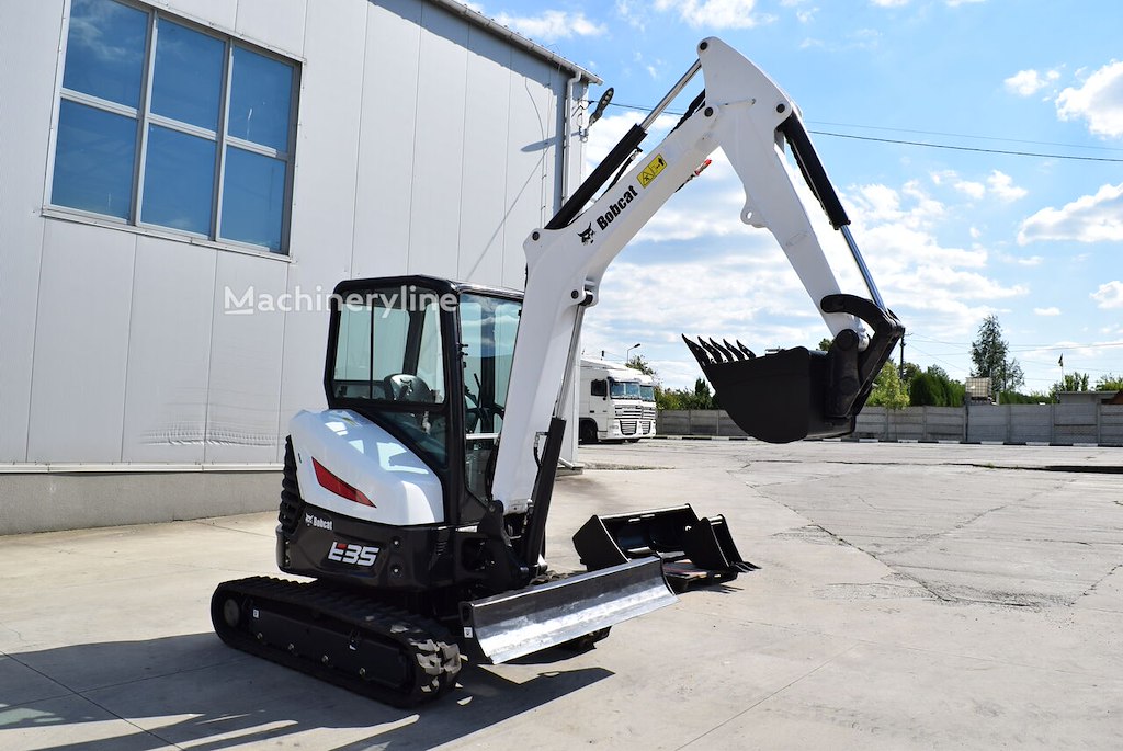 Bobcat E35 mini bager