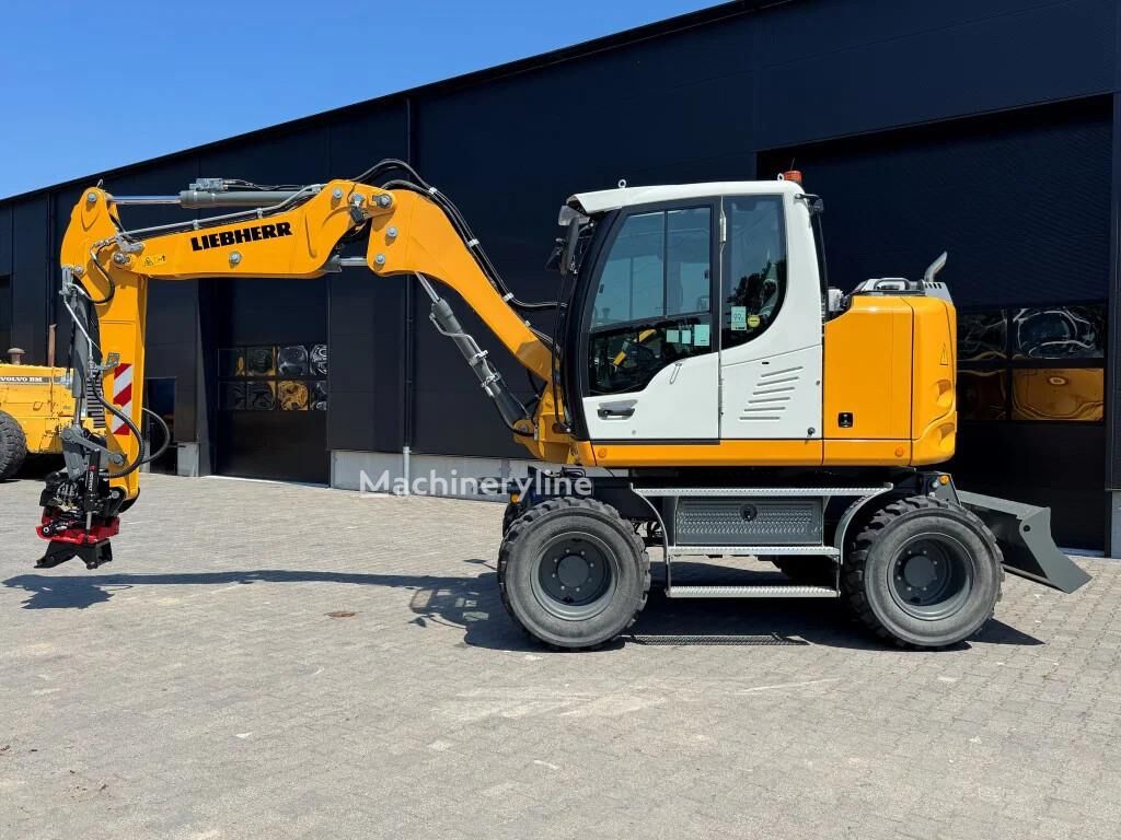 Liebherr A910-2023 800 UUR ROTOTILT !! bager točkaš