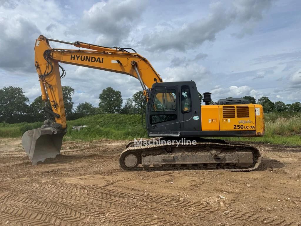 Hyundai 250LC-7A 8100 HR !! bager guseničar