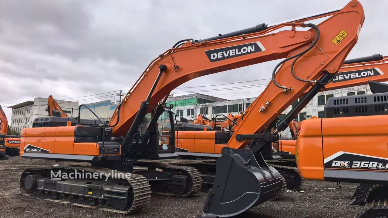 Novi Develon DX360LCA bager guseničar
