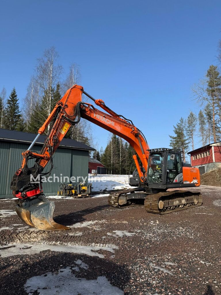 Hitachi ZX210 bager guseničar
