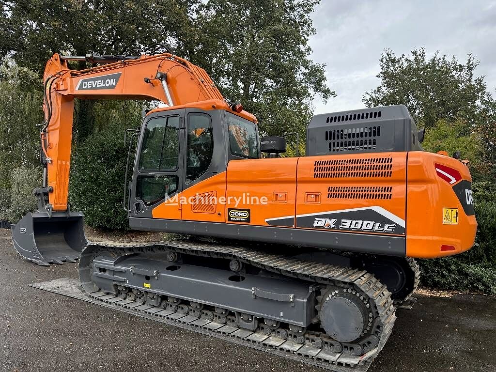 Novi Develon DX 300 LC-7M bager guseničar