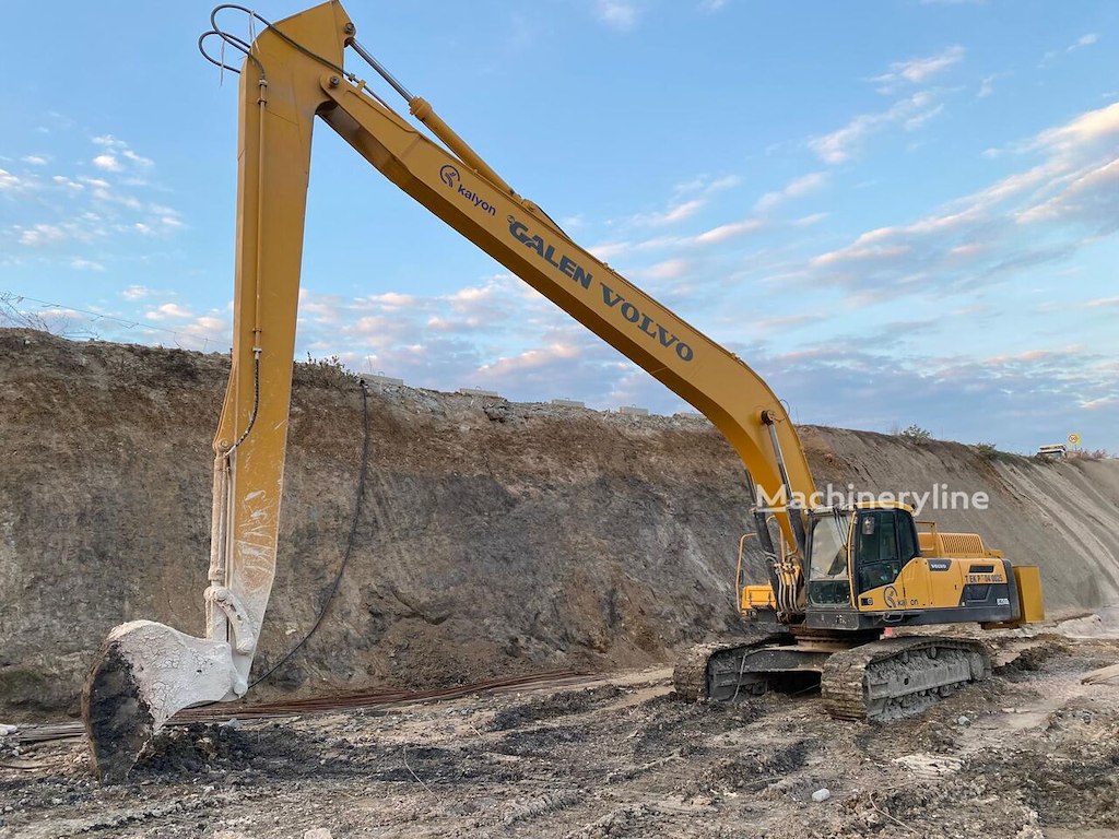 Novi Volvo Ec350 bager sa dugom strelom