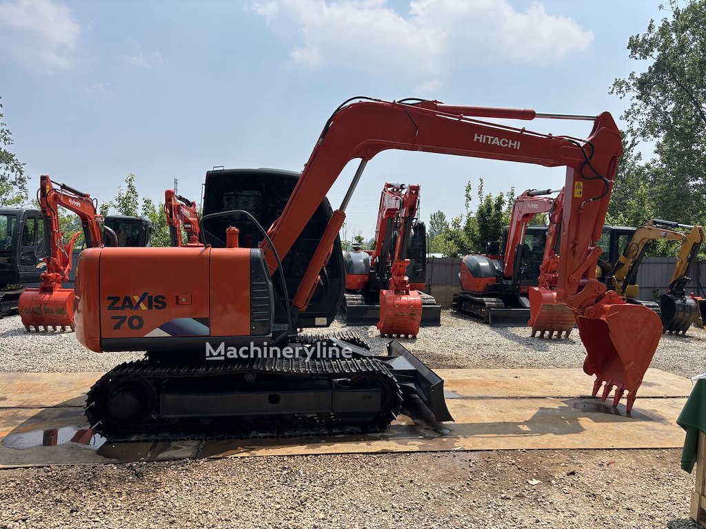 Hitachi ZX70 bager guseničar