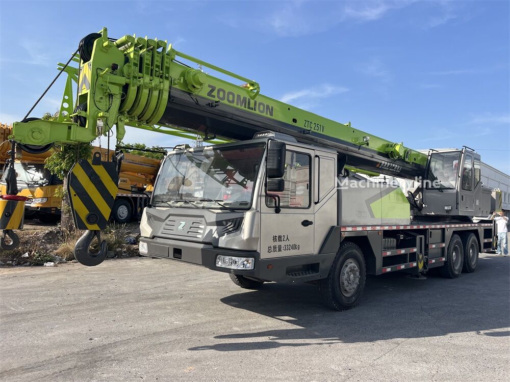 Zoomlion ZTC251V dizalica za sve terene