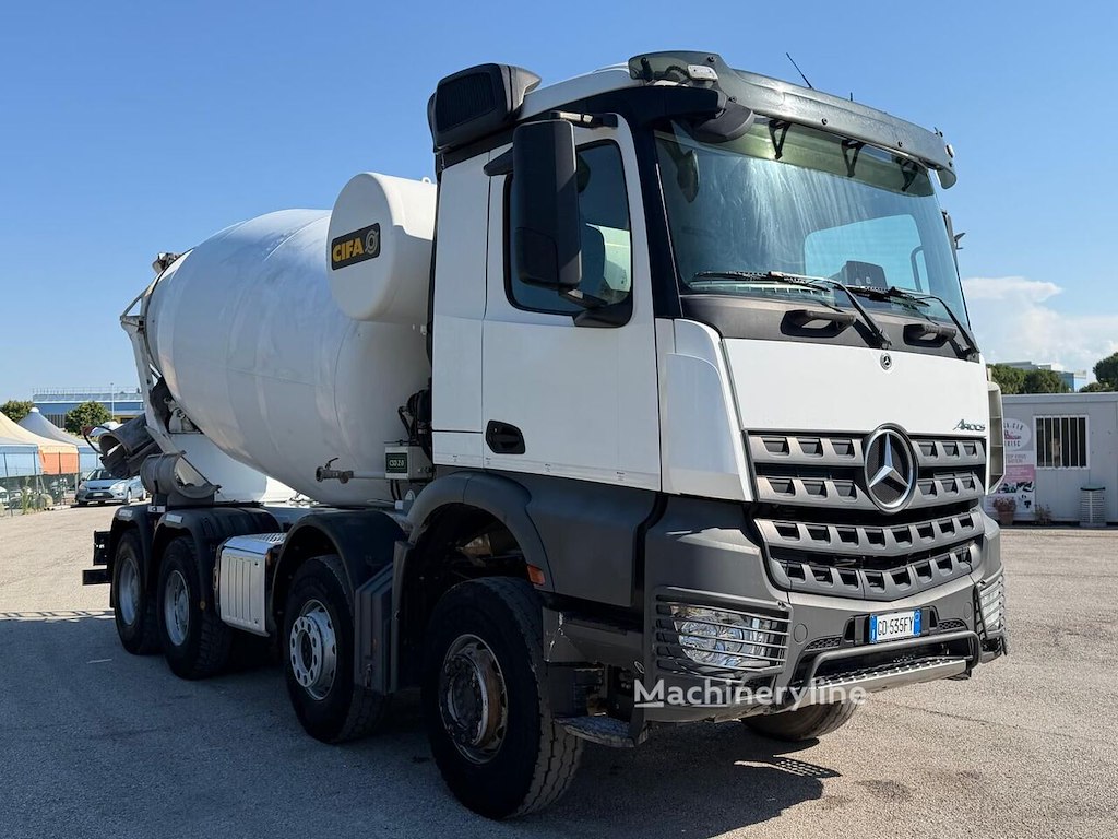 Cifa RY1300 na šasiji Mercedes-Benz AROCS 4145 kamion s mešalicom za beton