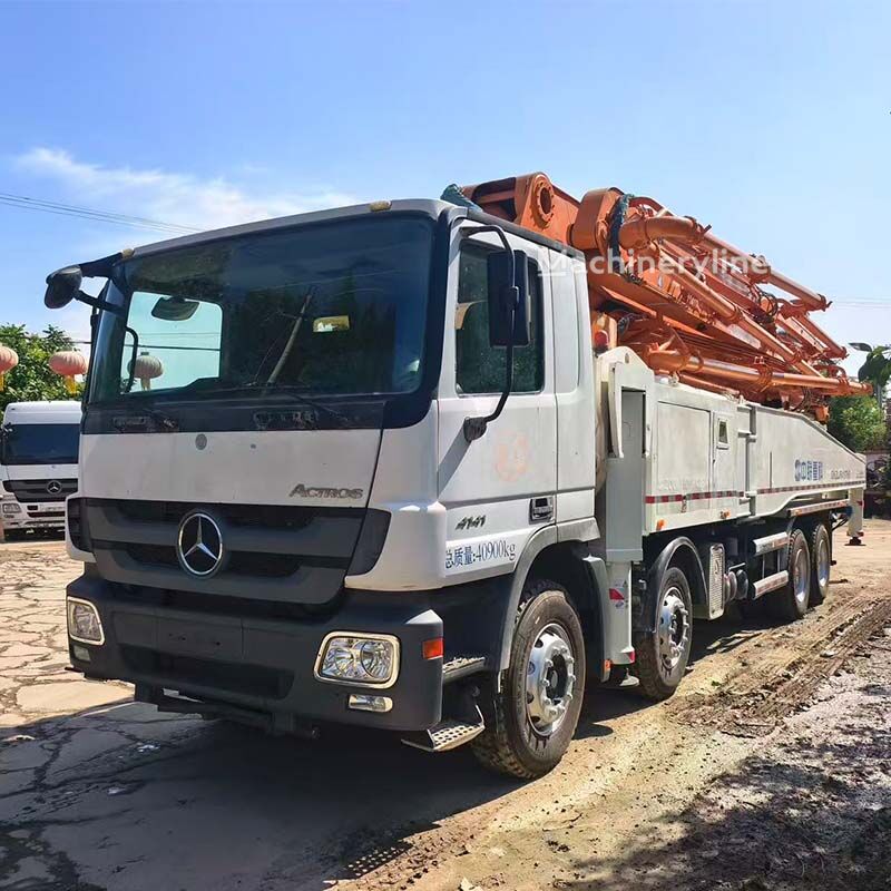 Zoomlion ZLJ,52M,38M,40M,43M,47M,48M,49M,52M,56M,63M na šasiji Mercedes-Benz Actros 4141 pumpa za beton