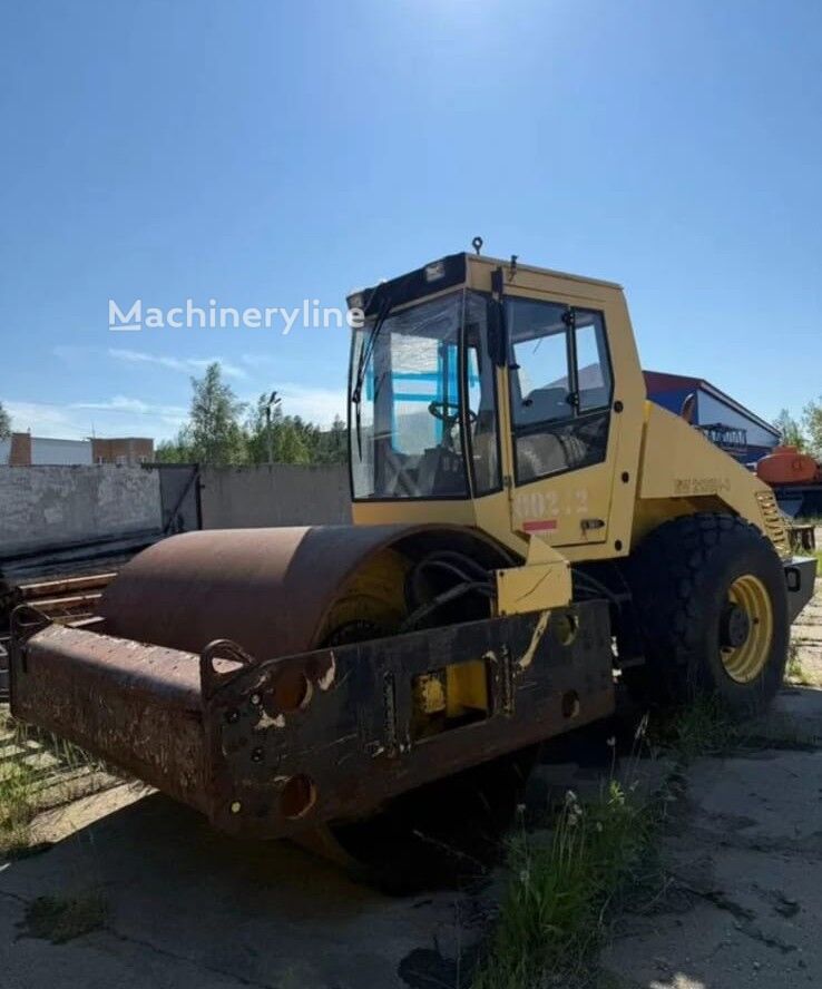 BOMAG BW213 DH-3 kompaktor s jednim valjkom