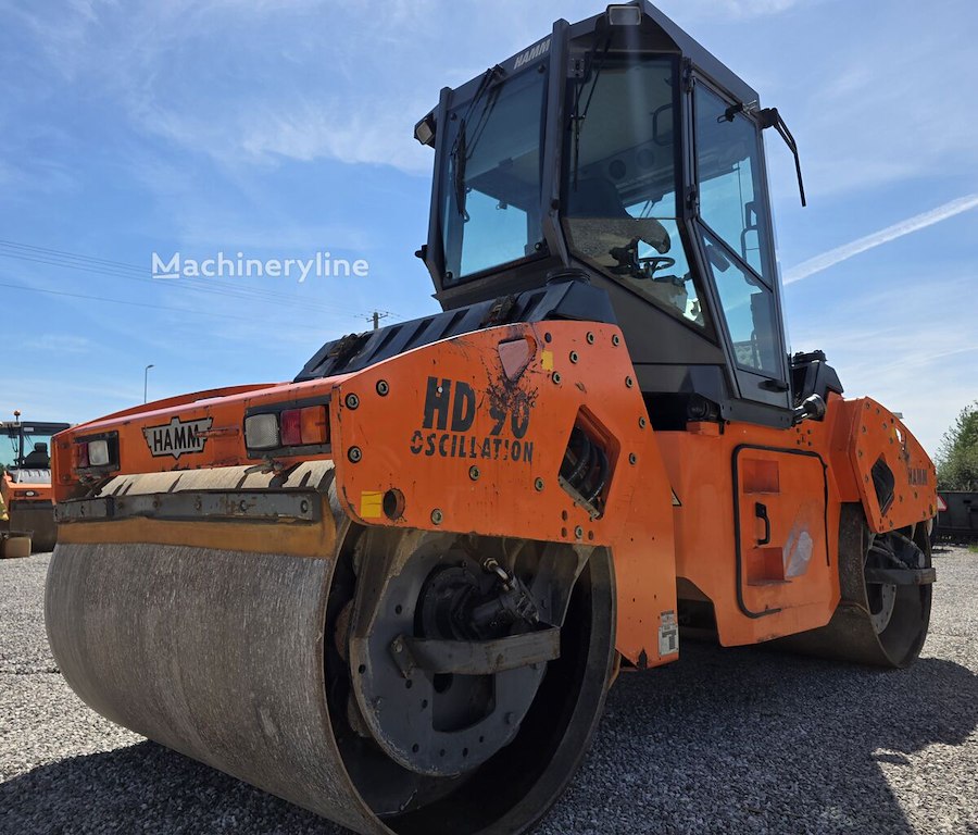 Hamm HD90 valjak za asfalt