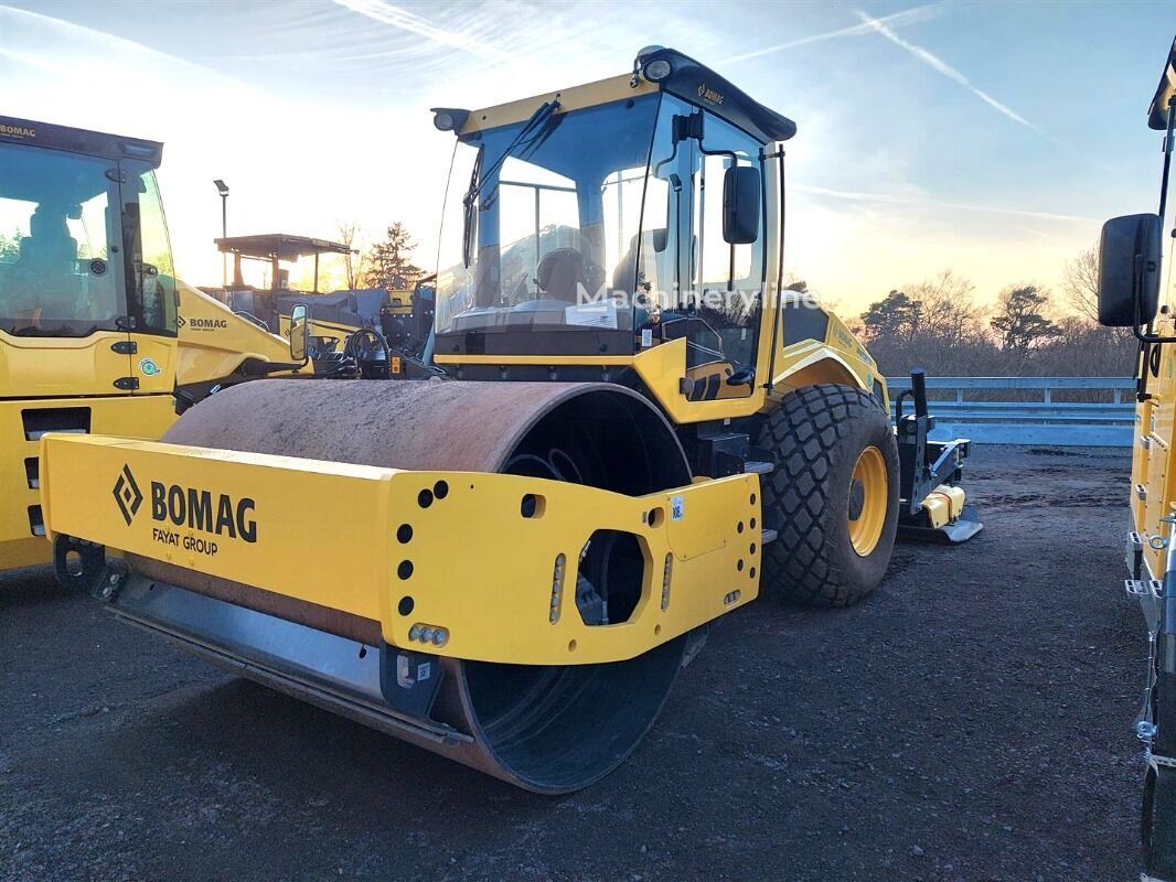 BOMAG BW 213 DH + P-5 Stage V/Tier 4f kompaktor s jednim valjkom