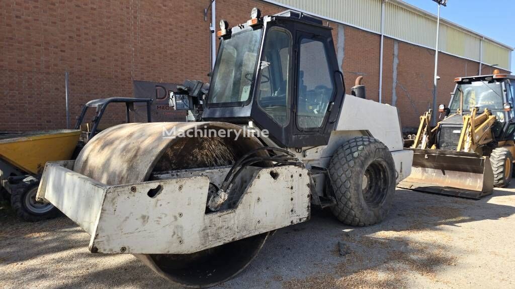 Compactor MV 612 Rodillo compactador de tierra valjak za asfalt