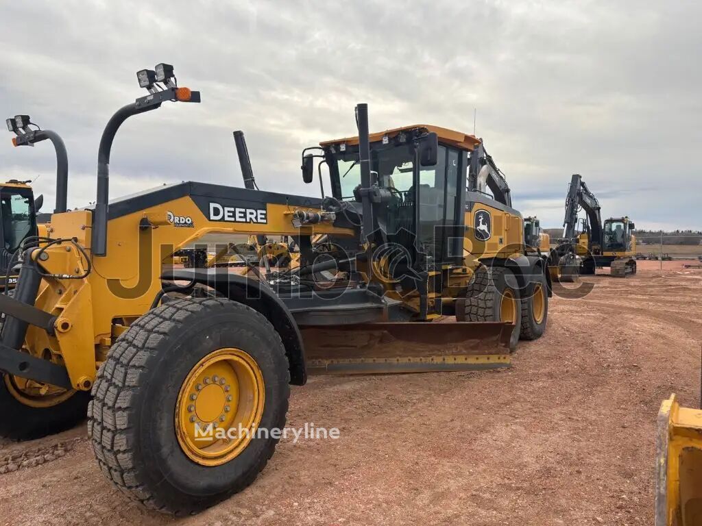 John Deere 872G grejder