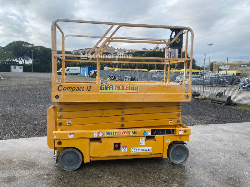 Haulotte Compact 12 makazasta platforma