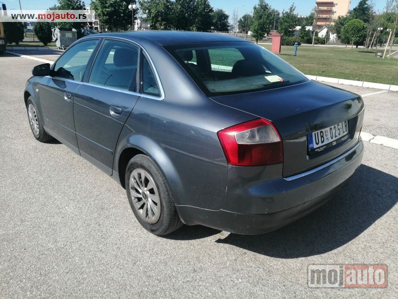 Audi A4 1,9TDI/PRVABOJA/VLASNIK/NOV