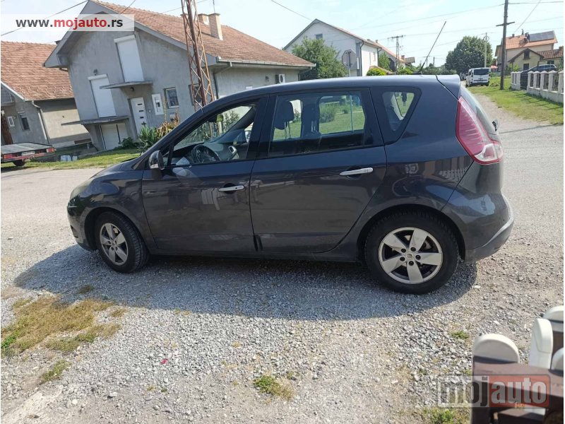 Renault Scenic 1.5 DCI