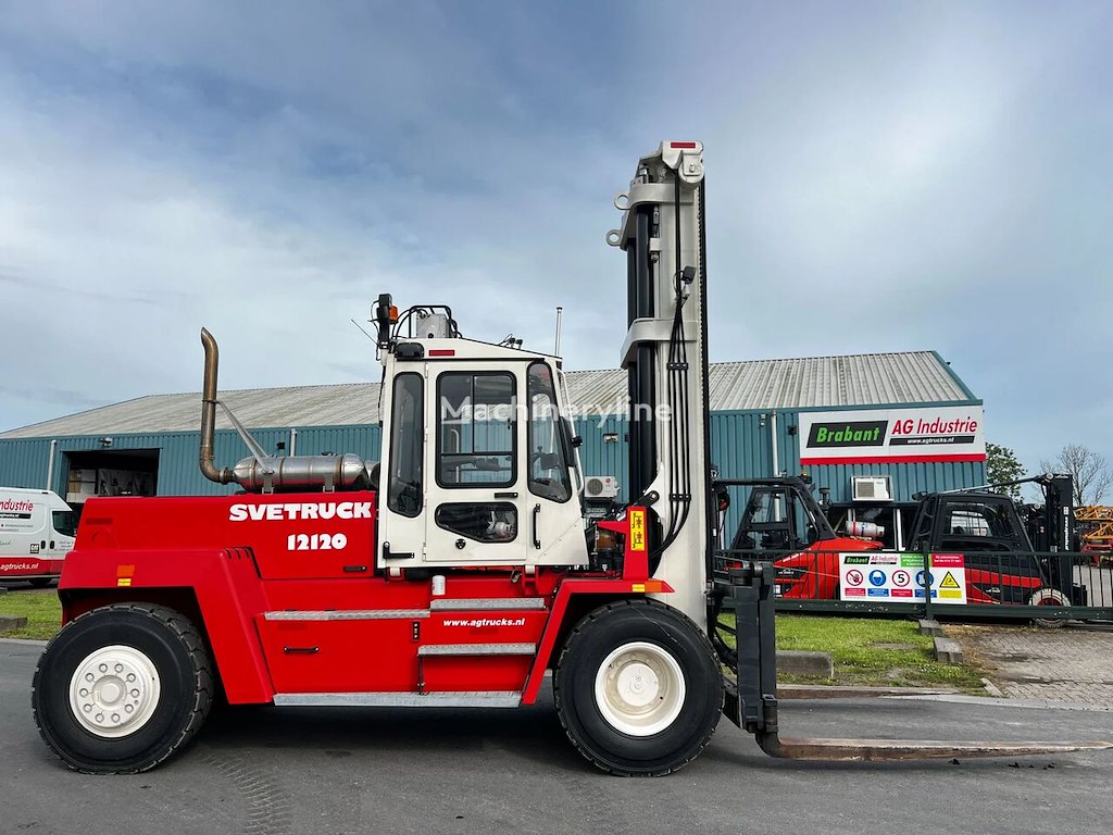 Svetruck 12 120 teški viljuškar