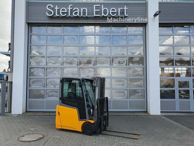 Jungheinrich EFG 215 / Triplex: 4.25m! / SS / 2.472h! / 2020 viljuškar na tri točka