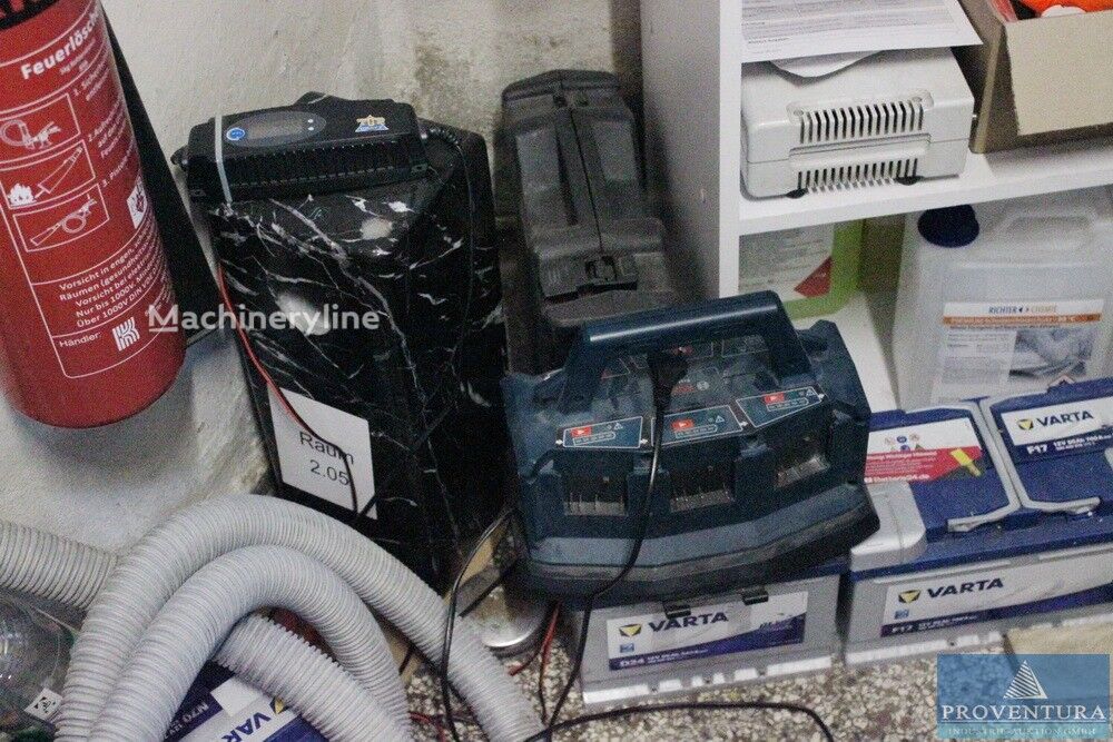 Prodaje se Bosch Professional 6-fach-Batterie-Ladegerät punjač akumulatora viljuškara na aukciji