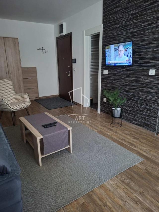 Kompletno opremljena garsonjera, 27m2 ID#15552