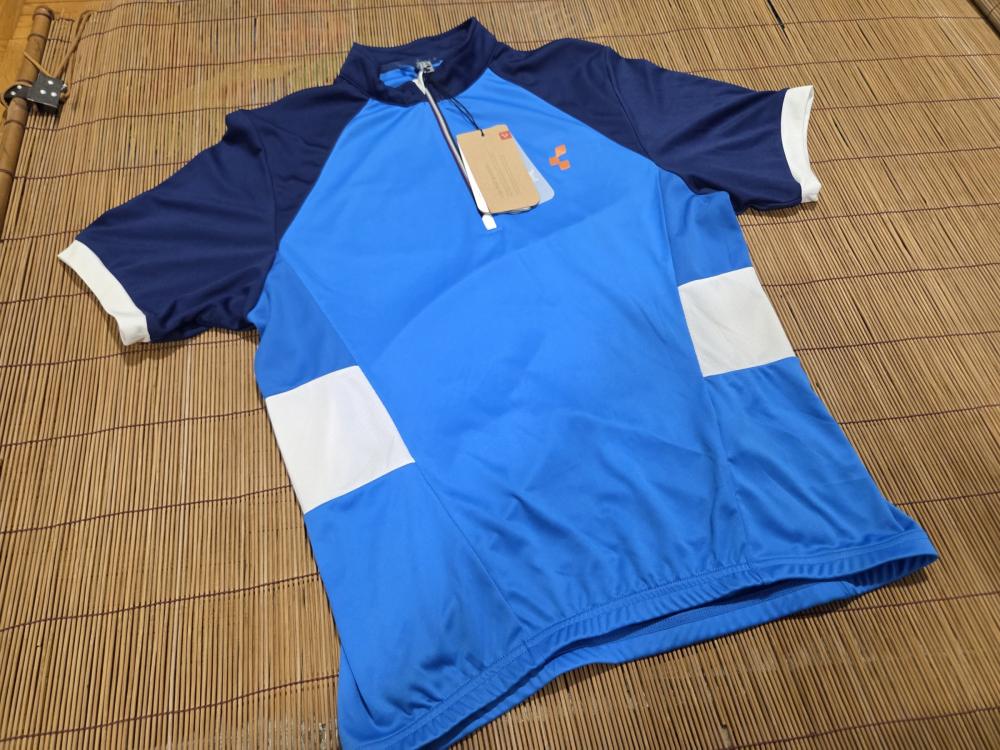 NOVO Cube Tour Dres M NOVO