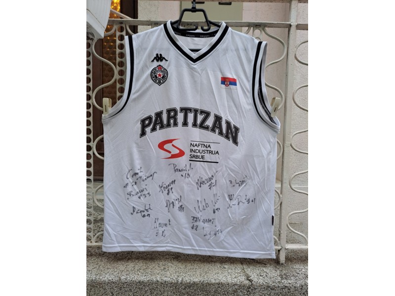 Dusan Kecman Kappa dres 2009-10 sa potpisima igraca