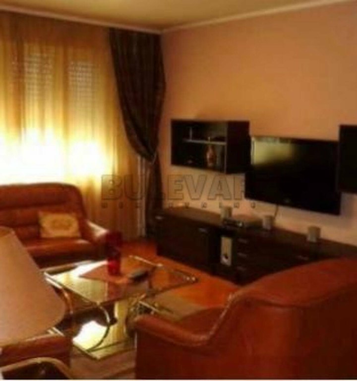 Troiposoban stan, Niš - Centar | Izdavanje · 98m² · 500€