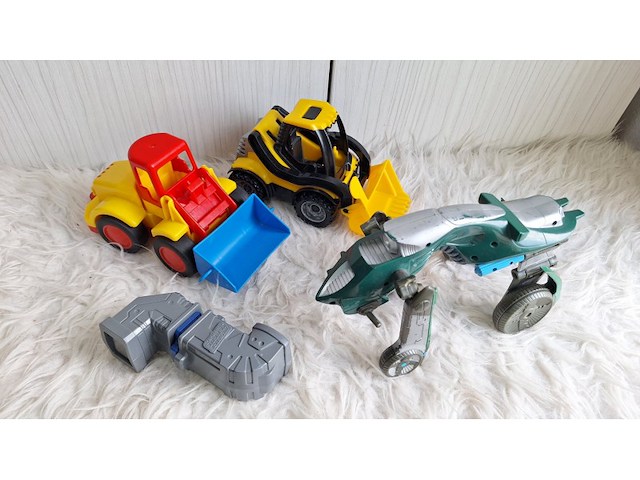SET IGRACAKA ZA DECAKA -2 BAGERA,ROBOT AVION I TELESKOP