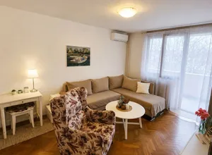 Izdavanje Stan - Beograd, Autokomanda