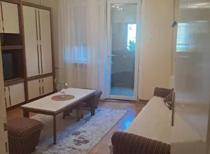 Izdavanje Stan - Novi Sad