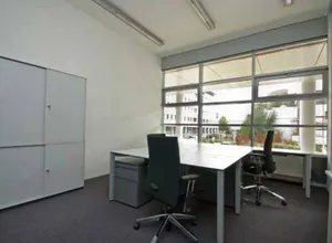 Izdavanje Lokal - Beograd, Novi Beograd: Paviljoni - Pariske komune - Ikarus