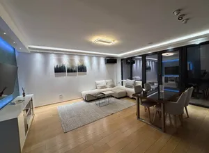 Izdavanje Stan - Beograd, Sava Centar