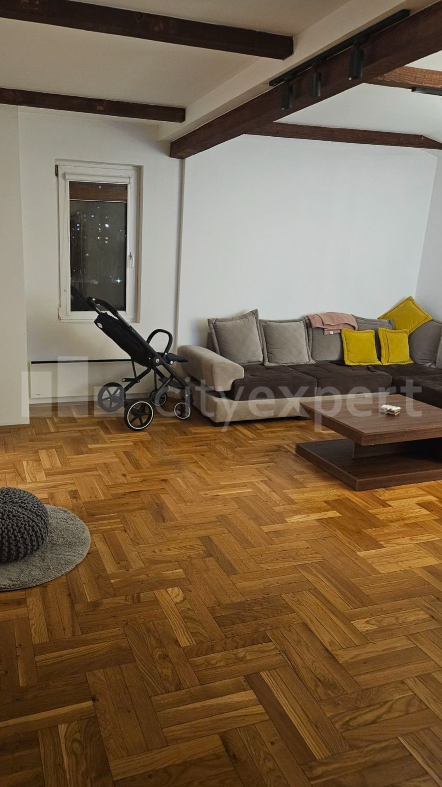 Stan za prodaju - Četvorosoban, 90m², Sremskih boraca, Zemun - 185000€