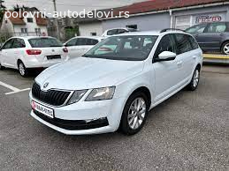 OCTAVIA A7 RESTAJLING ENTERIJER