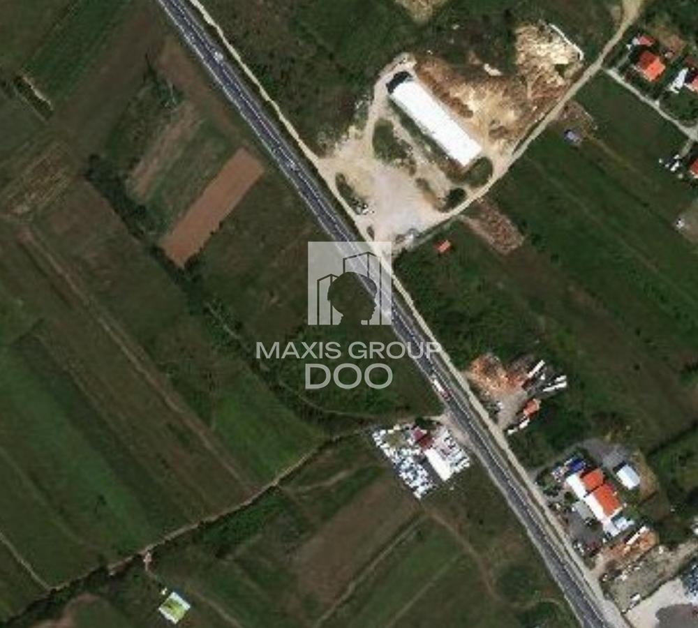 Poljoprivredno zemljište, 51 ar, 2 hale ID#1971
765.000 €