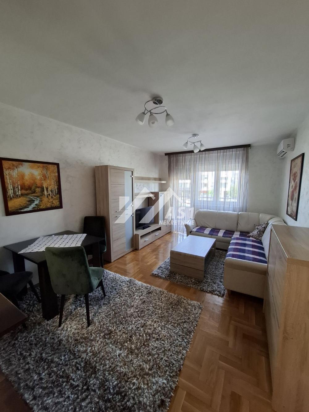 IZDAJE SE JEDNOIPSOBAN STAN NA TELEPU ID#7274
450 €