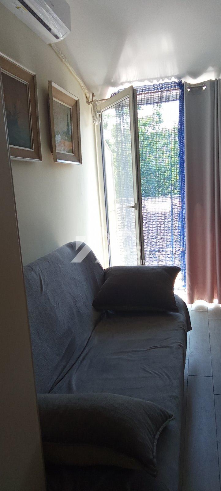 IZDAJE SE JEDNOSOBAN STAN U CENTRU-pet friendly ID#7236
300 €