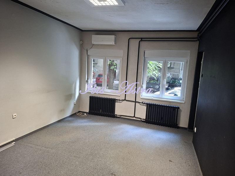 Stan za poslovni prostor Strahinjića Bana ID#604599
700 €