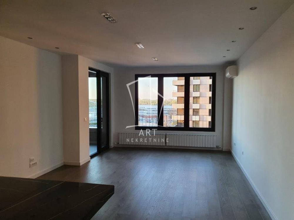 K-Distrikt, moderna erija življenja ID#1552611
2.000 €