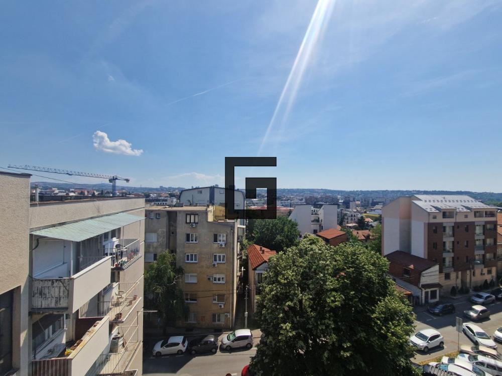 Fantastičan stan na Čuburi-3.5-77m2 ID#2398
296.000 €
