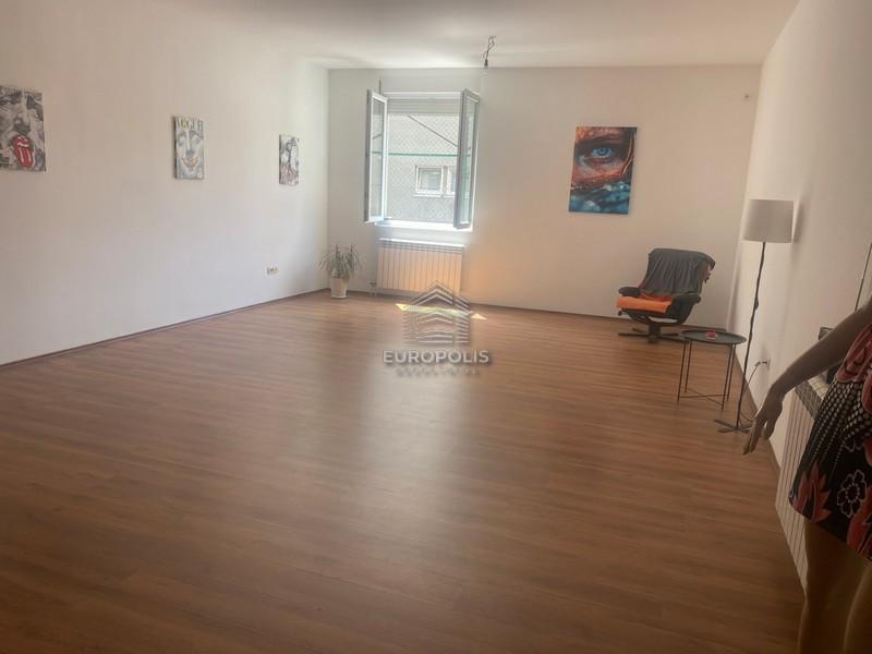 Trosoban stan, Voždovac ID#9653
206.000 €