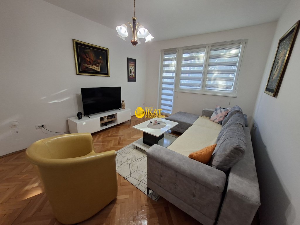 Karaburma, Dr Nika Miljanića 51m2, namešten stan sa terasom ID#5196
156.000 €