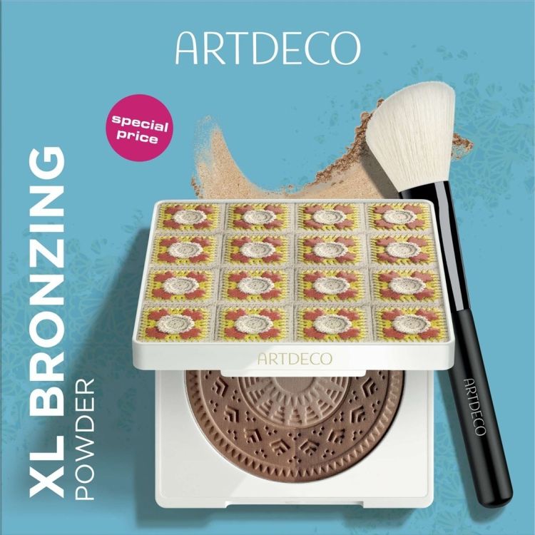 ARTDECO
Golden Breeze All Seasons Bronzing Powder&Powder Brush Set 25