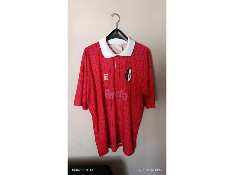 FK. Torino stari dres