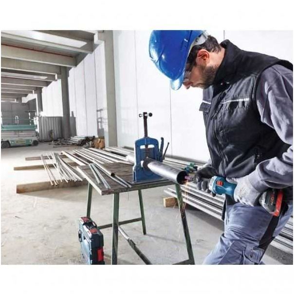 BOSCH Akumulatorska ravna brusilica GGS 18V-23 PLC Solo, L-Boxx, bez baterija i punjača