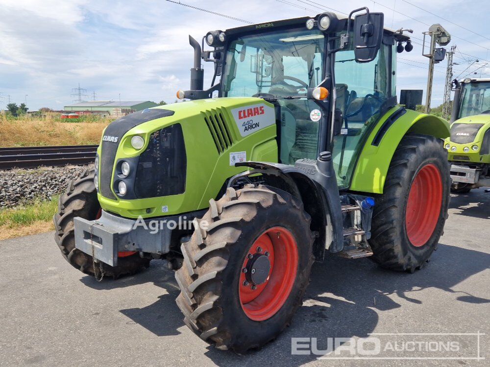 Prodaje se Claas Arion 440 traktor točkaš na aukciji