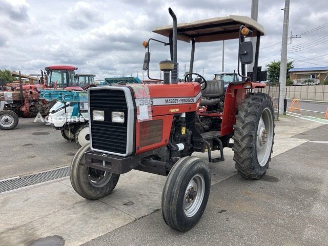 Massey Ferguson TRACTOR(Massey Ferguson) traktor točkaš