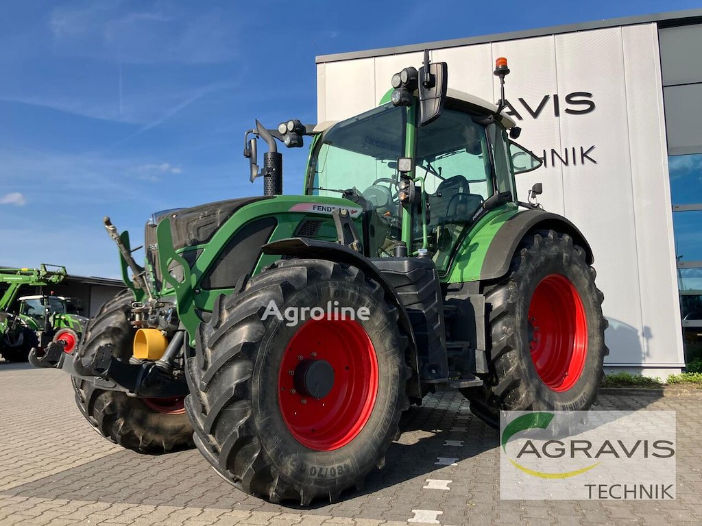 Fendt 513 Vario SCR traktor točkaš
